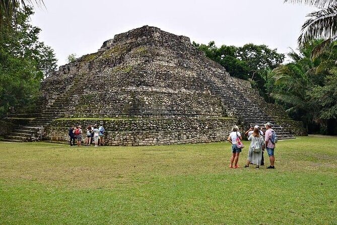 Bacalar Lagoon & Chacchoben Mayan Ruins Combo from Costa Maya - The Bacalar Lagoon: A Water Lover’s Paradise