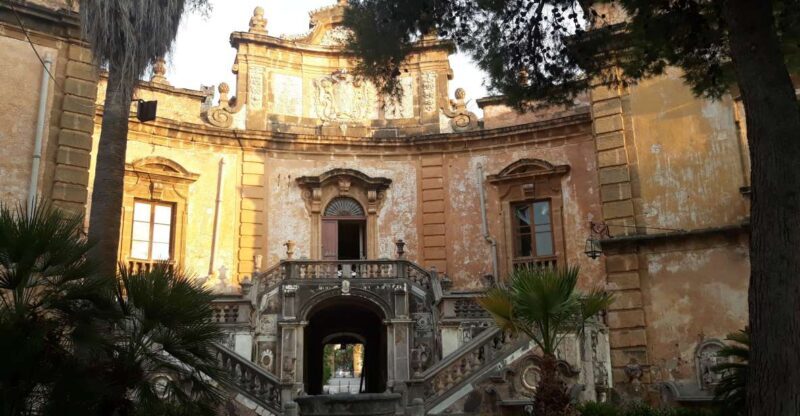 Bagheria: tour of Villa Palagonia and Street Food itinerary - Key Points