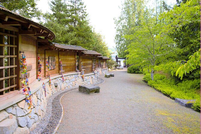 Bainbridge Island Discovery and Wine Tour - Key Points