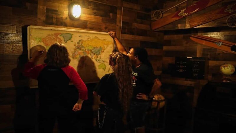 Bakersfield: The Smuggler Escape Room Experience - Key Points