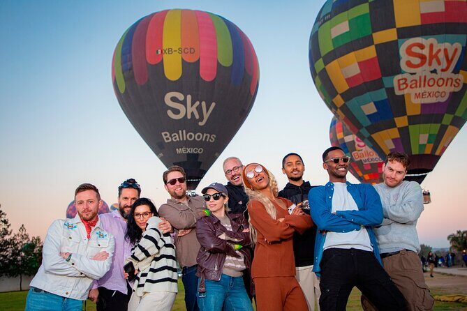 Balloon adventure: transfer+breakfast in the cave+guided pyramids - Key Points