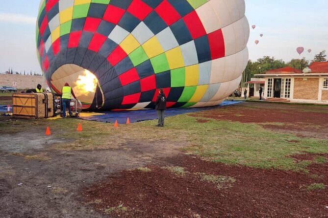 Balloon flight over Teotihuacan + Breakfast in Cueva + Transportation - Why This Tour Works for You