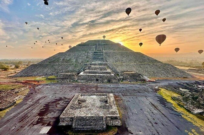 Balloon flight Teotihuacan, Breakfast in a cave Pick up in CDMX - Final Thoughts