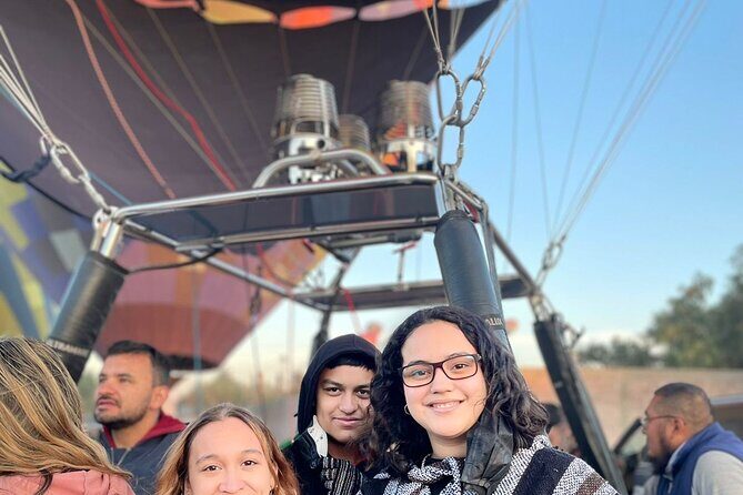 Balloon flight with private transportation and guided tour to Teotihuacán - What Travelers Love About This Tour