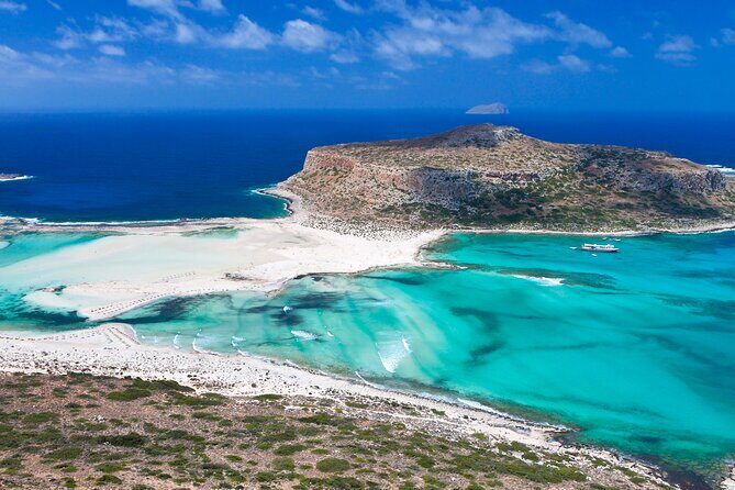 Balos Lagoon & Gramvousa Island or Chania Old Town - Who Is This Tour Perfect For?