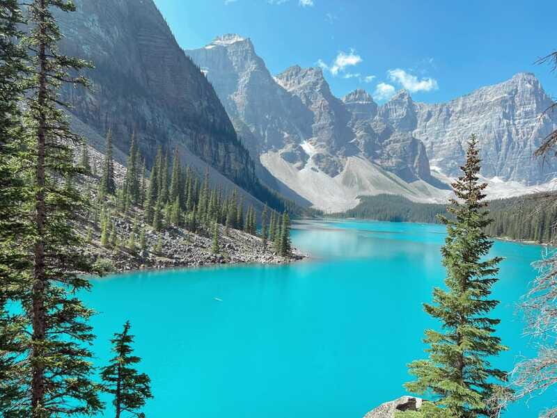 Banff/Calgary: Lake Louise, Moraine Lake and Emerald Lake - The Value Proposition
