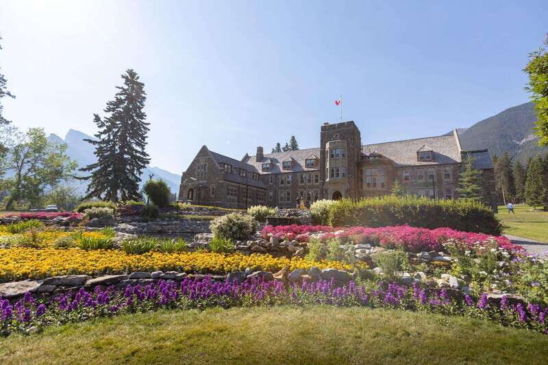 Banff: History Tour with Private Group Museum Tours + Entry - Introduction: A Fresh Way to Discover Banff