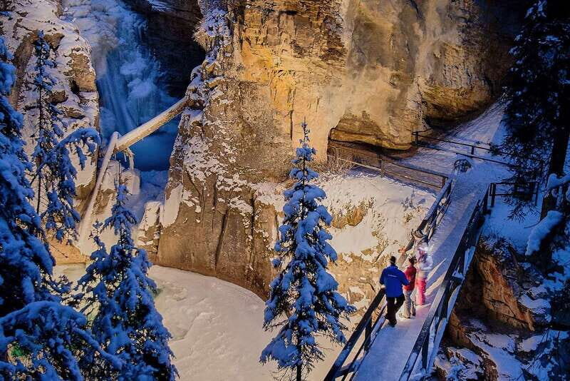 Banff: Johnston Canyon Evening Icewalk - Authentic Insights from Reviews: What Travelers Really Think