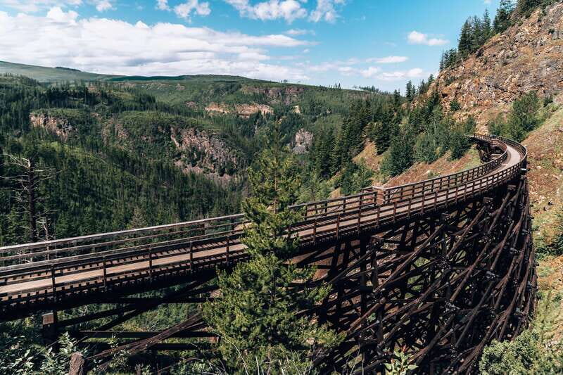 Banff: Journey to the Heart of the Canadian Rockies (2 Days) - The Guides and Group Experience