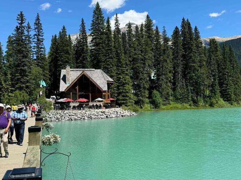 Banff: Lake Louise, Moraine, Emerald Lake & Johnston Canyon - Key Points