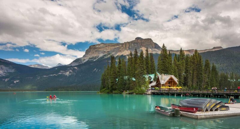 Banff: Lake Louise,Emerald & Johnston Canyon+5More - The Iconic Lake Louise