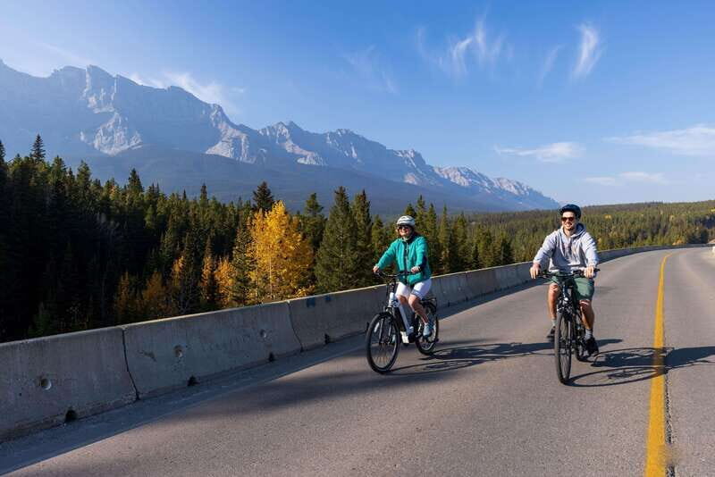 Banff: Mountain Lakeside Guided E-Bike Tour - The Group Experience and Guides