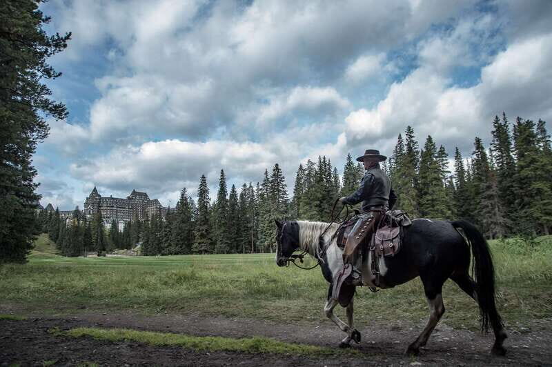 Banff National Park: 1-Hour Spray River Horseback Ride - Authentic Experiences from Reviews