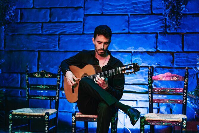 Baraka Triana. Flamenco show with drink - The Food and Drink Experience