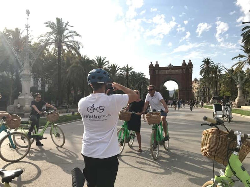 Barcelona: 1.5-Hour Sightseeing Tour by Bike/Electric Bike - Barcelona: 1.5-Hour Sightseeing Tour by Bike/Electric Bike