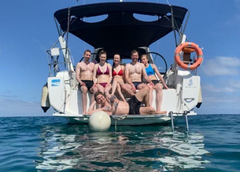 Barcelona 1 hour Scenic Sailboat Tour with Snacks and Drinks - Key Points