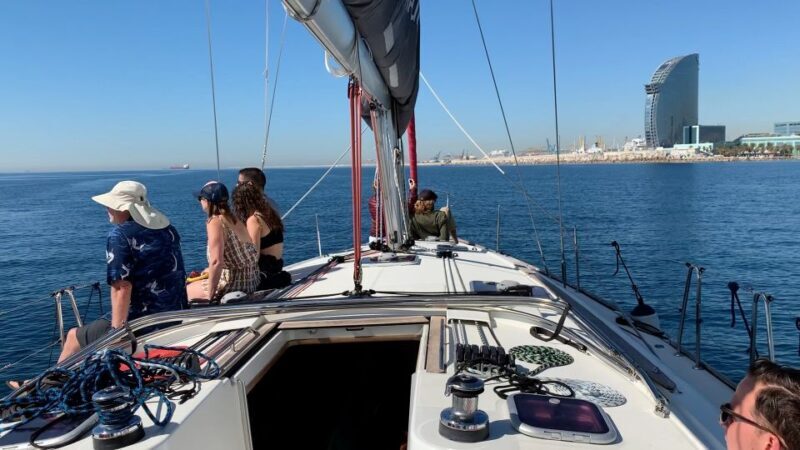 Barcelona: 2-Hour Sailboat Tour with Paddle Boarding - FAQ