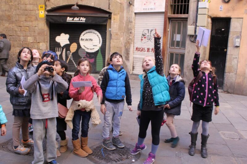 Barcelona: Barrio Gótico Dragon Tour for Families - Discovering Barcelona’s Hidden Dragons