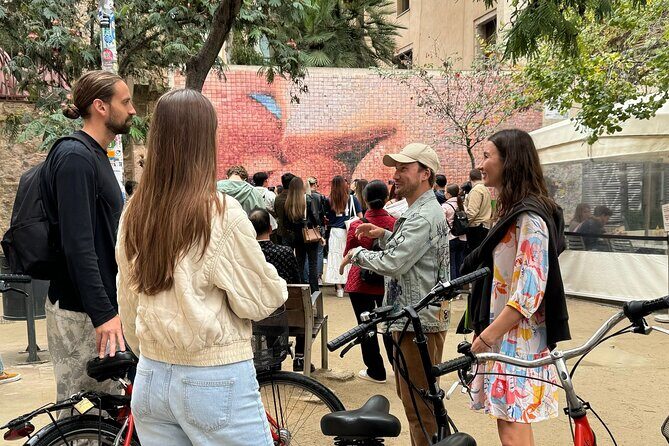 Barcelona: Bike or eBike Tour, Top Sights & Local Insights - Why Choose a Bike Tour in Barcelona?