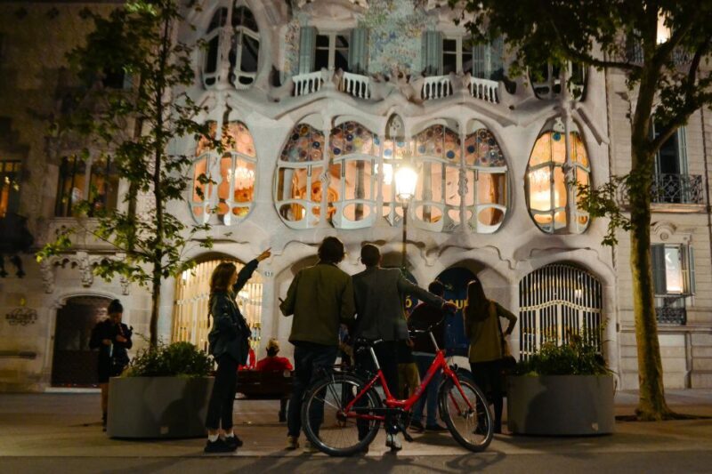Barcelona Bike Tour by Night with Cava - Authentic Experiences and Review Insights