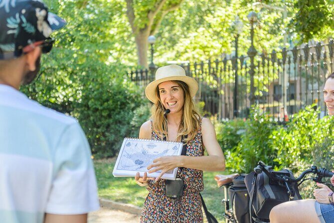 Barcelona Bike tour, Gaudí houses or beach bike or eBike tour - Guides and Personal Experiences