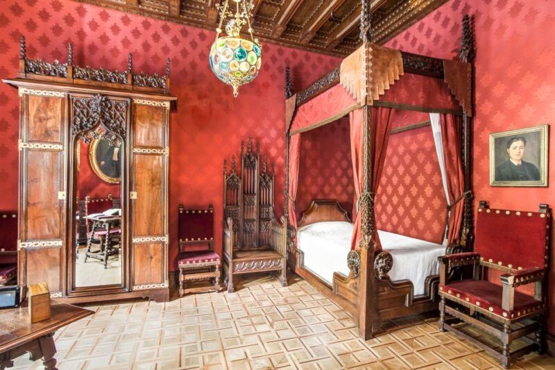 Barcelona: Casa Amatller Guided Visit with Chocolate Gift - Practical Details and Tips