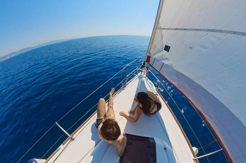 Barcelona: Coastline Boat Trip with Snacks and Cava - Key Points