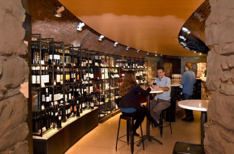 Barcelona: Columbus Monument - A Detailed Look at the Barcelona Columbus Monument Tour