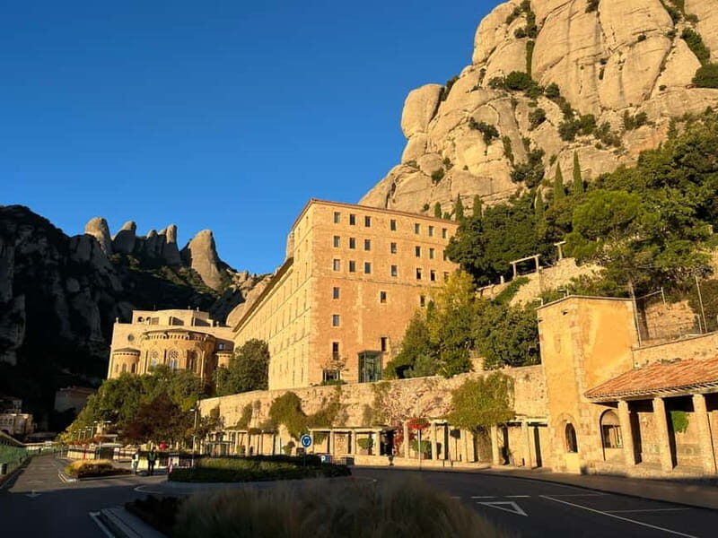 Barcelona: Early Morning Montserrat Trip with Abbey and Hike - Key Points