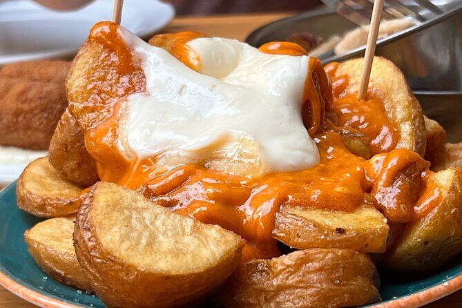 Barcelona Evening Tour, Flamenco Show & Tapas - Key Points