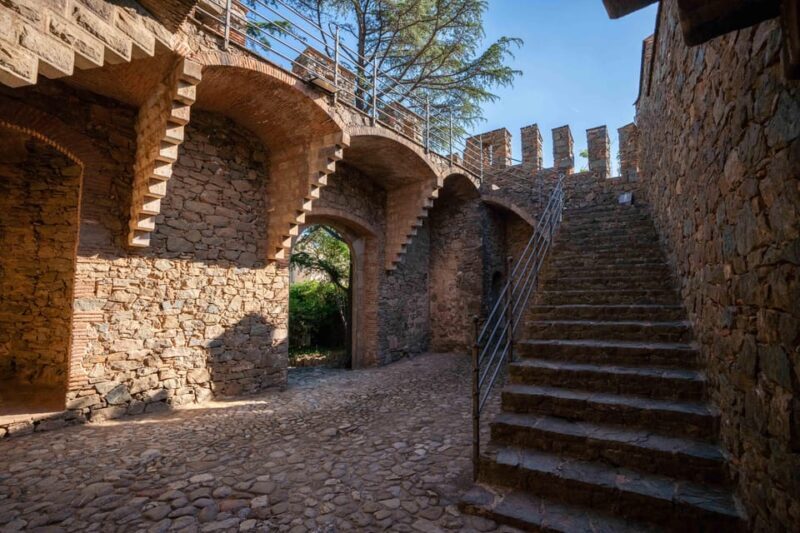 Barcelona: Exploring Gaudí's Hidden Gem, Bellesguard Tower - Key Points
