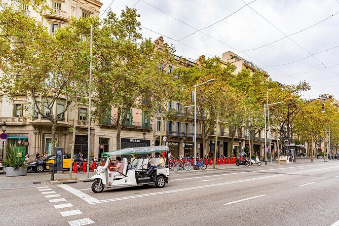 Barcelona Express Tour in a Private Eco Tuk Tuk - FAQs