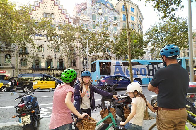 Barcelona Gaudi Guided Small Group E Bike Tour - The Itinerary: From Iconic Landmarks to Hidden Gems