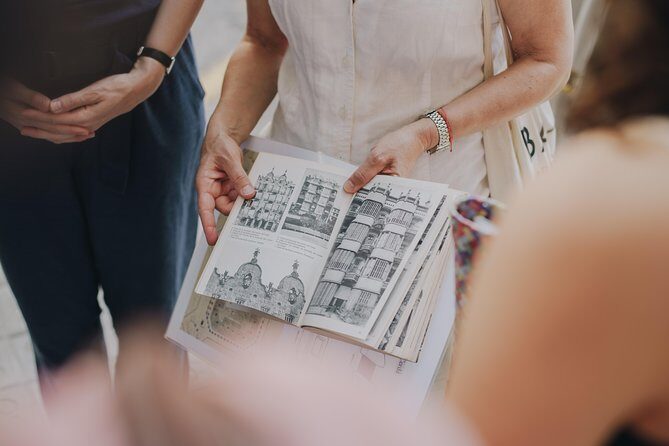 Barcelona & Gaudi. Regular Tour - Accessibility & Logistics