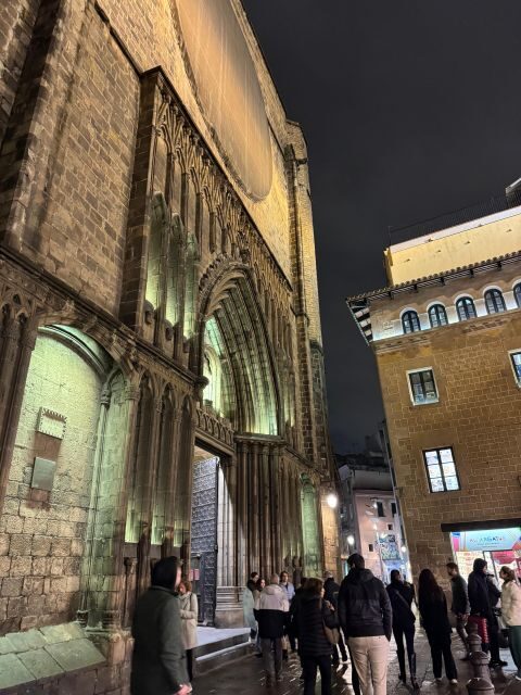 Barcelona: Gothic Quarter By Night Guided Walking Tour - Frequently Asked Questions (FAQs)