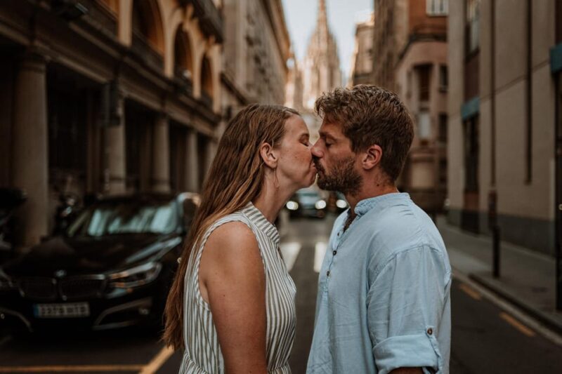 Barcelona: Gothic Quarter Cinematic Photoshoot and Guide - Why This Tour Works