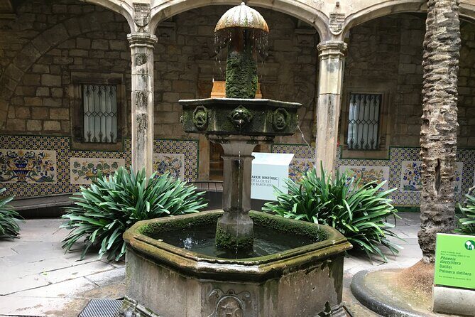 Barcelona Gothic Quarter From Roman Walls to Hidden Courtyards - The Iconic Pont del Bisbe