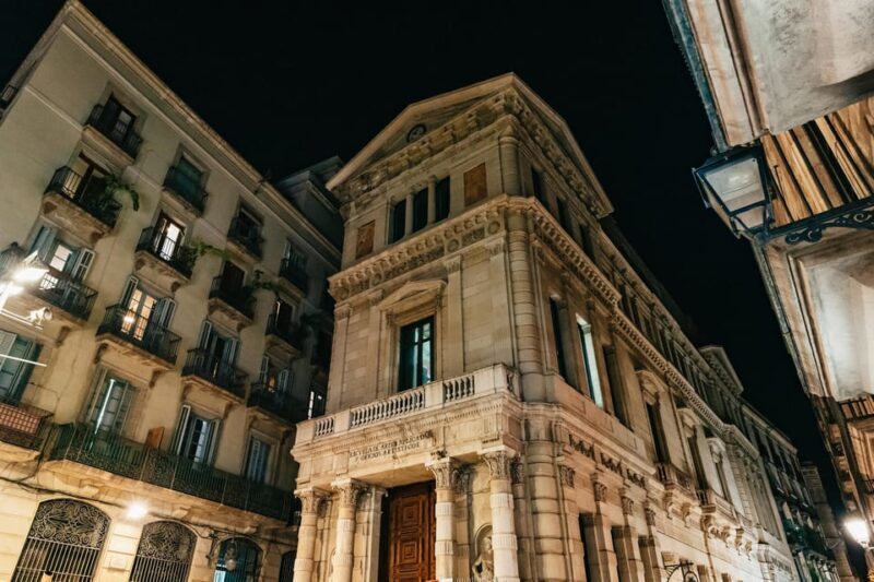 Barcelona: Gothic Quarter Ghosts and Legends Walking Tour - Key Points