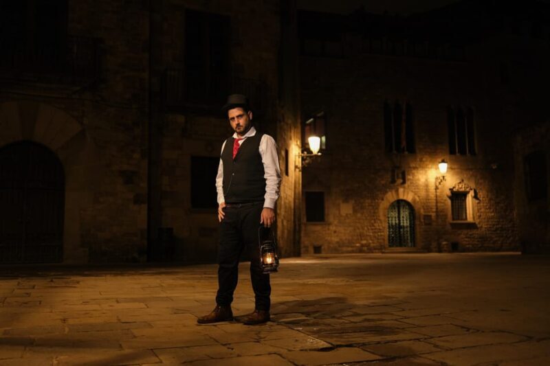 Barcelona: Gothic Quarter Night Walk Mysteries and Legends - Key Points