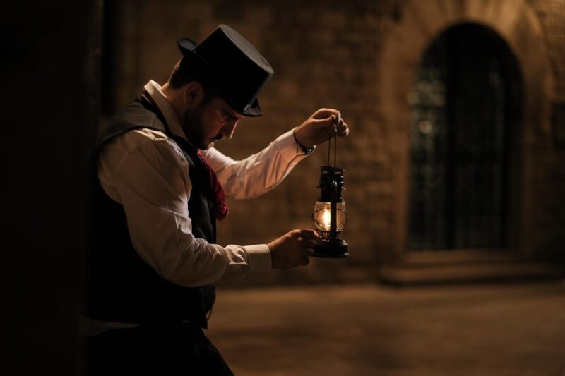 Barcelona: Gothic Quarter Night Walk Mysteries and Legends - What to Expect on the Tour