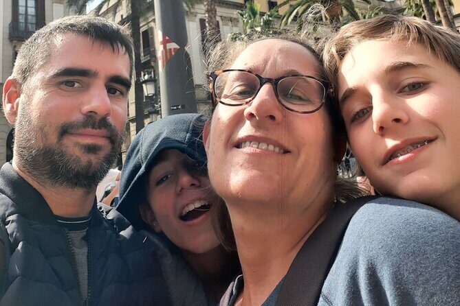 Barcelona Gothic Quarter Scavenger Hunt and City Highlights Walking Tour - FAQ