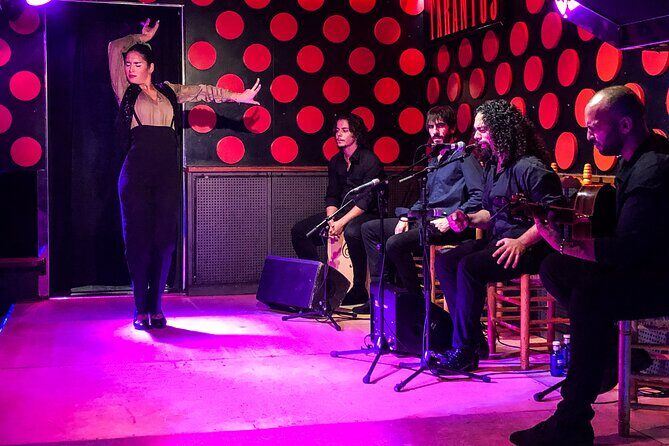 Barcelona Gothic Quarter Tour and Flamenco Show - Key Points