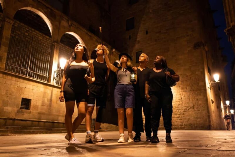 Barcelona: Gothic Quarter Tour Dark History & Ghosts Tour - Key Points
