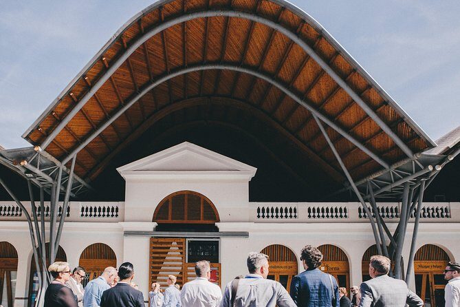 Barcelona & Gothic to Modern. Regular Tour - The Value for Money