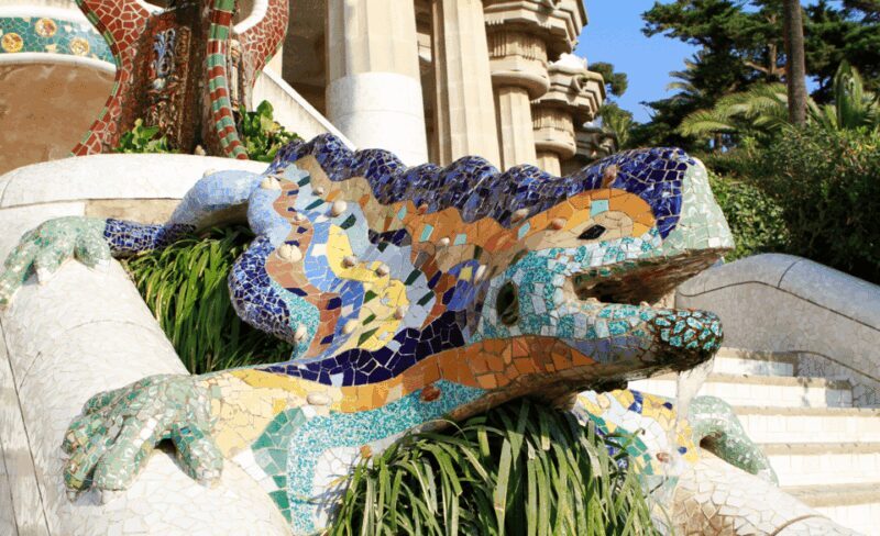 Barcelona: Guell Park Small-Group Tour & Dragon Stairway - Discovering Parc Güell: An Artistic Masterpiece