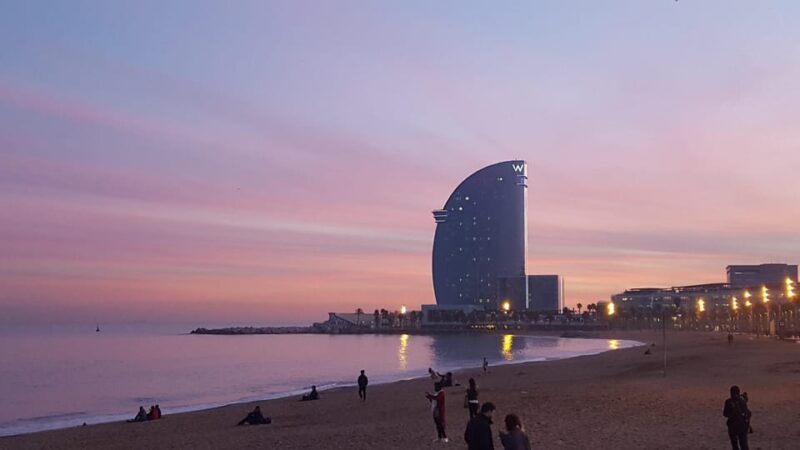 Barcelona Highlights Bike Tour - Key Points