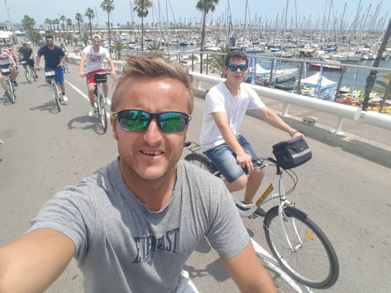 Barcelona Highlights Bike Tour - Why This Tour Works for Different Travelers