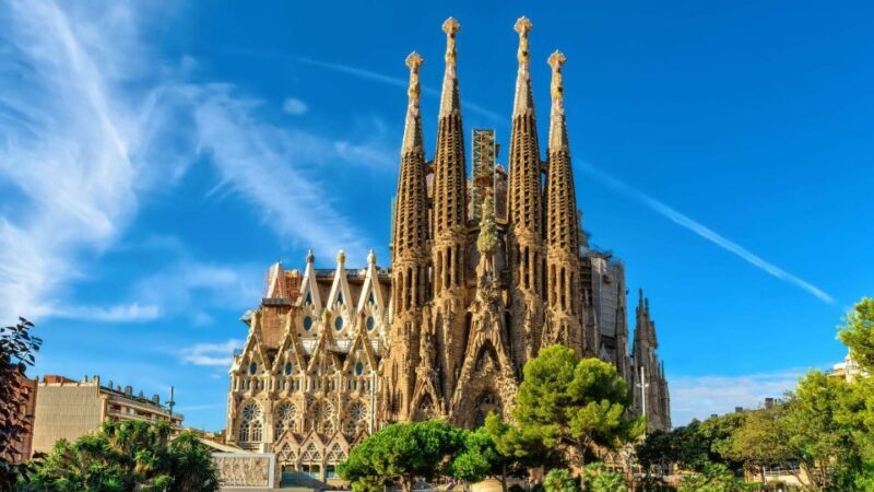 Barcelona Highlights Small Group Half-Day Tour with Pickup - Who Will Love This Tour?