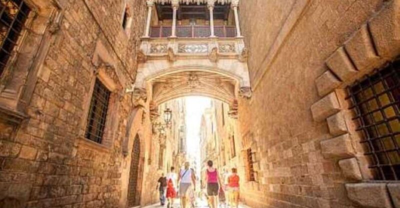 Barcelona Historic Guided Tour - Key Points