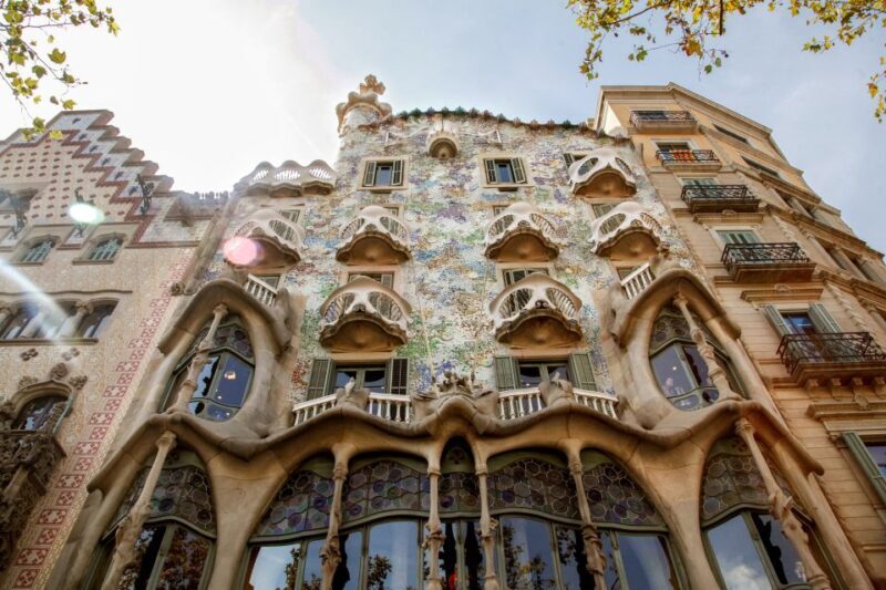 Barcelona Historical 3-Hour Bike Tour - Price and Value Analysis